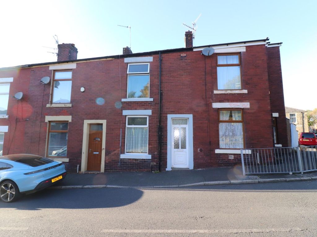 2 bed terraced house to rent in Quaker Lane, Darwen BB3, £595 pcm - Zoopla