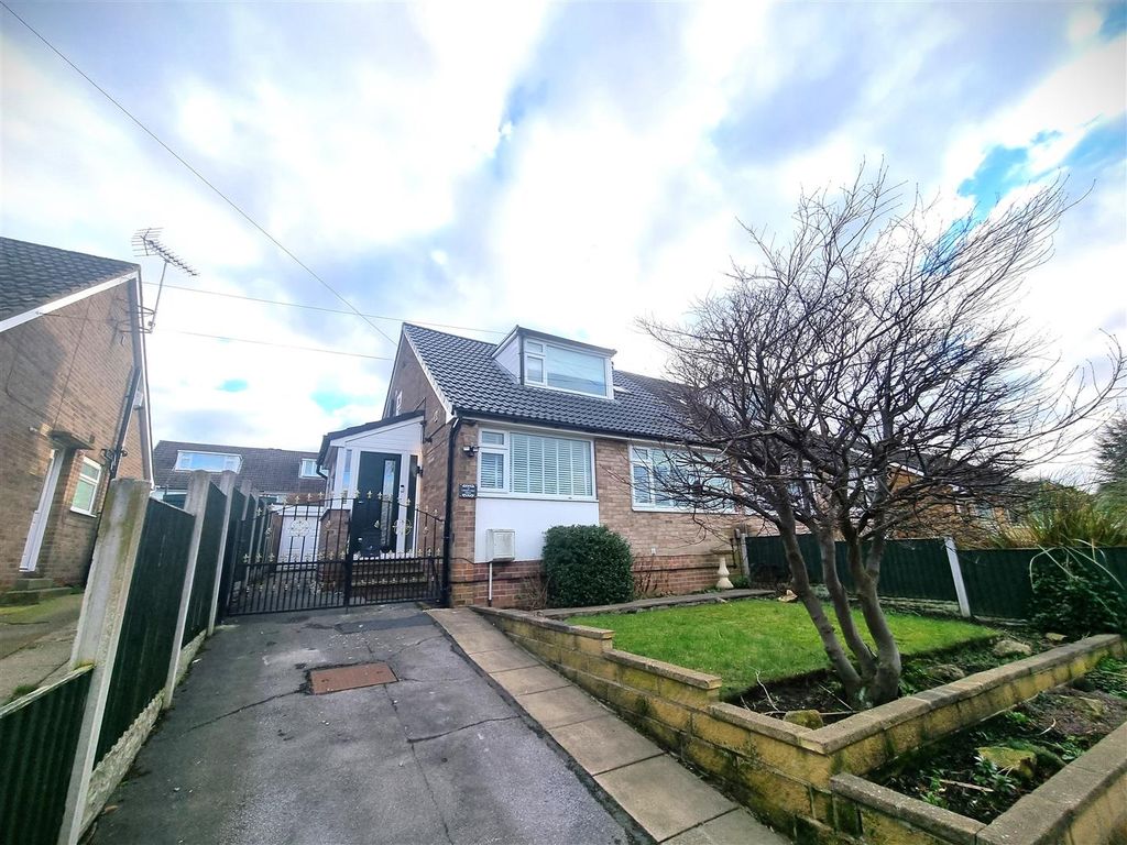 3 Bed Semi Detached Bungalow For Sale In Cherry Tree Drive Farsley