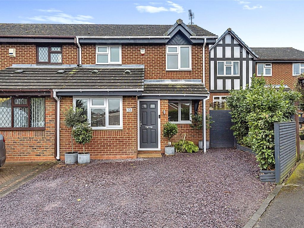 3 bed semi-detached house for sale in Tameton Close, Luton ...