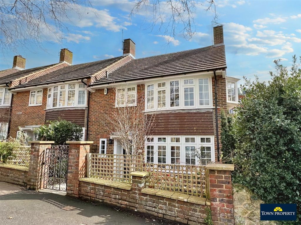 3 bed end terrace house for sale in Enys Road, Eastbourne BN21 - Zoopla