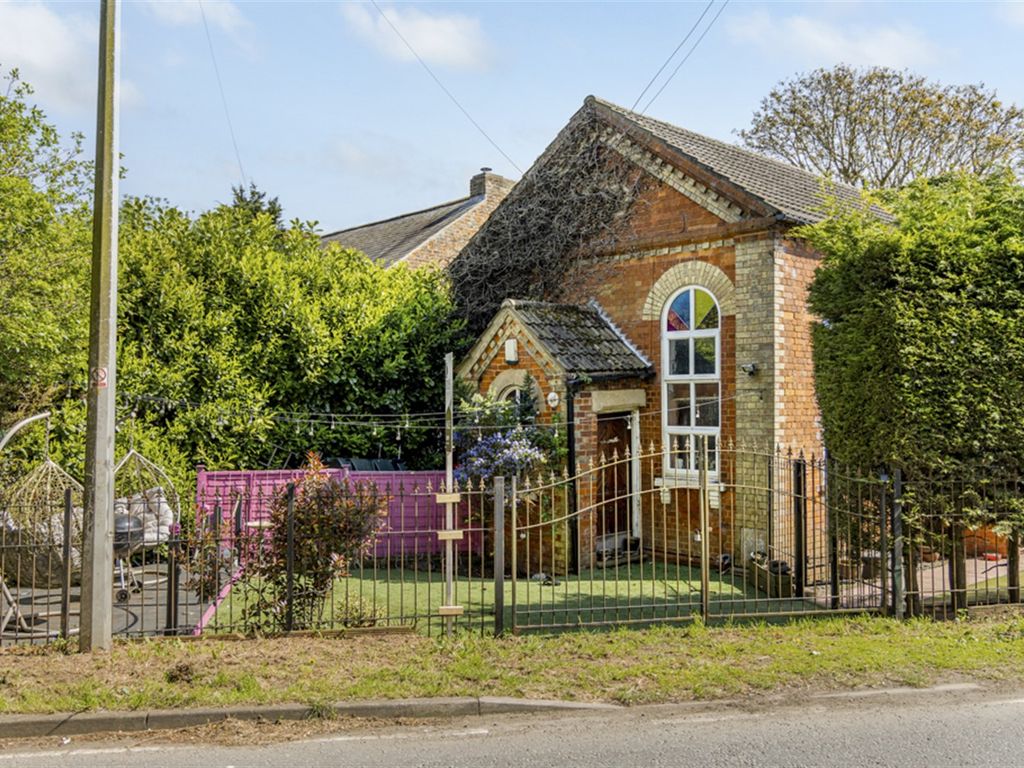 2 bed barn conversion for sale in The Old Chapel, Hubberts Bridge PE20 ...