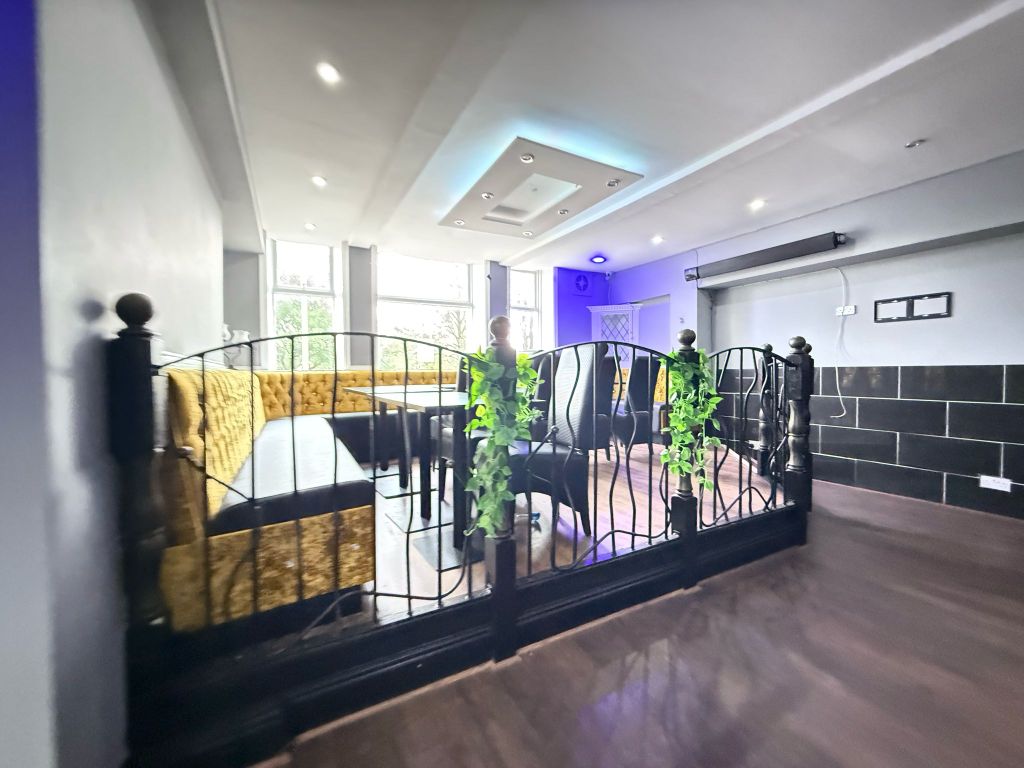 Market Pl, Middleton M24, Restaurant to let, £18,000 pa - Zoopla