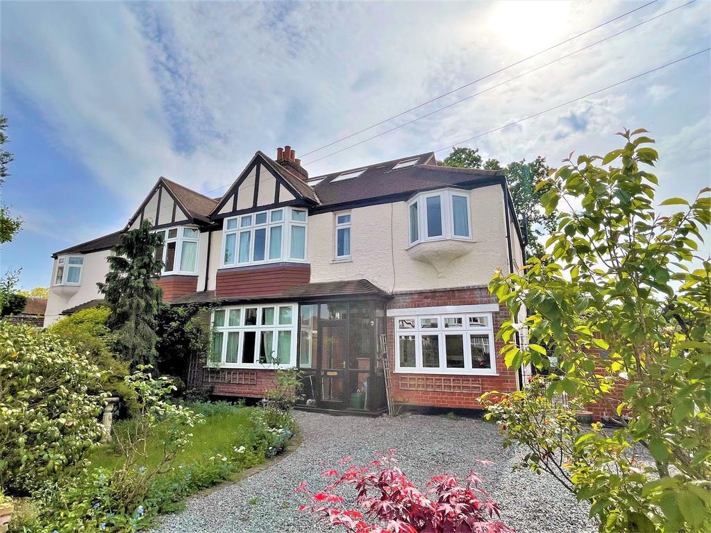 4 bed semi-detached house to rent in Druids Way, Shortlands, Bromley ...