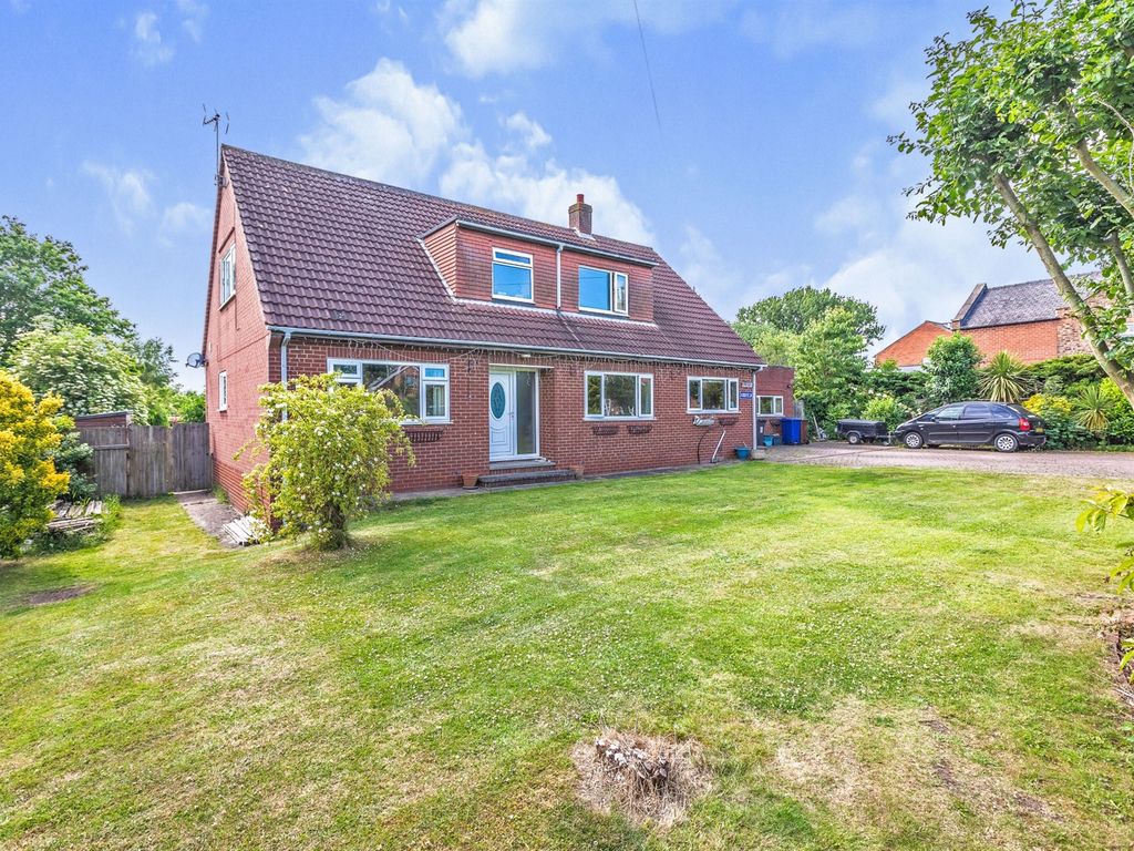 5 bed detached house for sale in Main Street, Hemingbrough, Selby YO8 ...