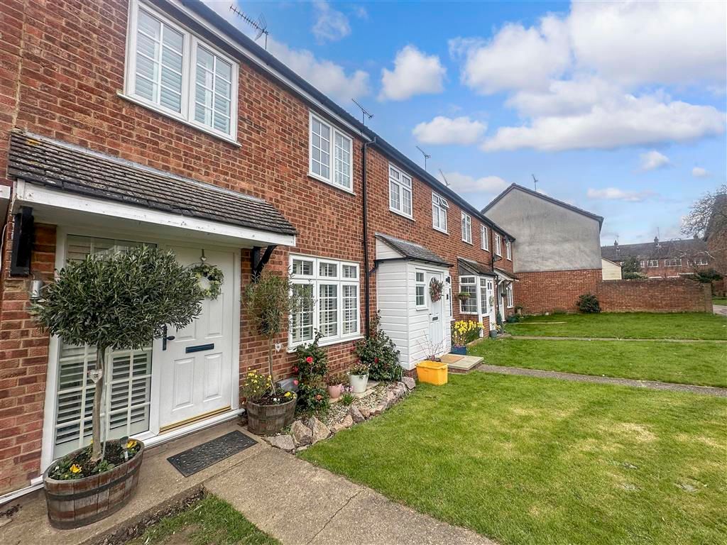 3 bed terraced house for sale in Doublet Mews, Billericay, Essex CM11 ...