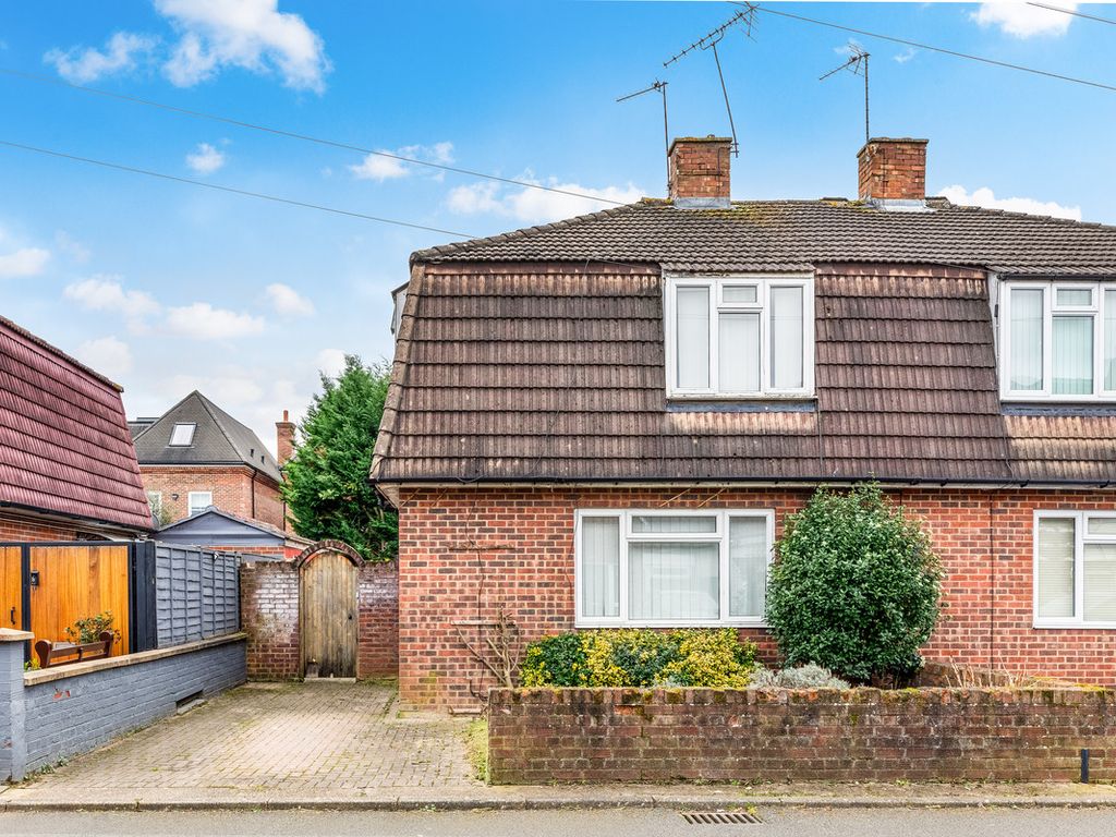 3 bed semi-detached house for sale in Latchmere Close, Richmond TW10, £ ...