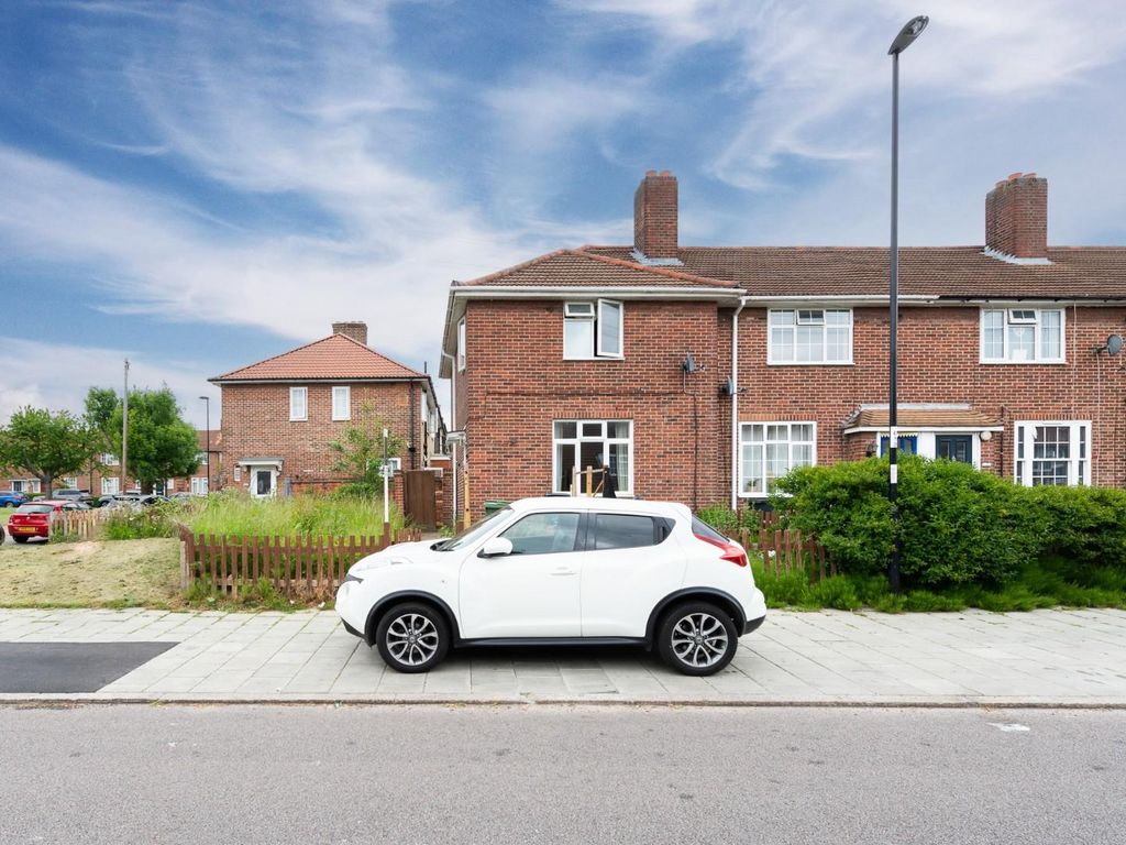 2 Bed End Terrace House For Sale In Rangefield Road Downham Bromley