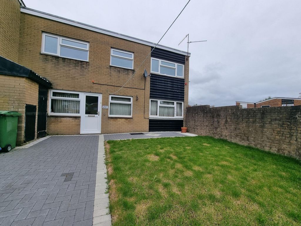 3 bed property for sale in Chapel Wood, Llanedeyrn, Cardiff. CF23, £220,000 - Zoopla