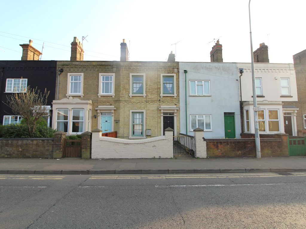 3 bed terraced house for sale in Oundle Road, Peterborough PE2 - Zoopla
