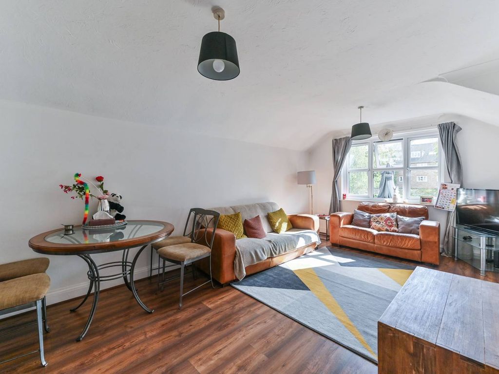 1 bed flat for sale in Cedar Road, Sutton SM2, £250,000 - Zoopla