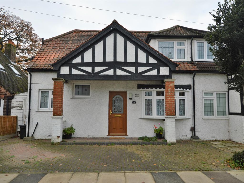 3 Bed Semi Detached House For Sale In Derwent Road Whitton Twickenham