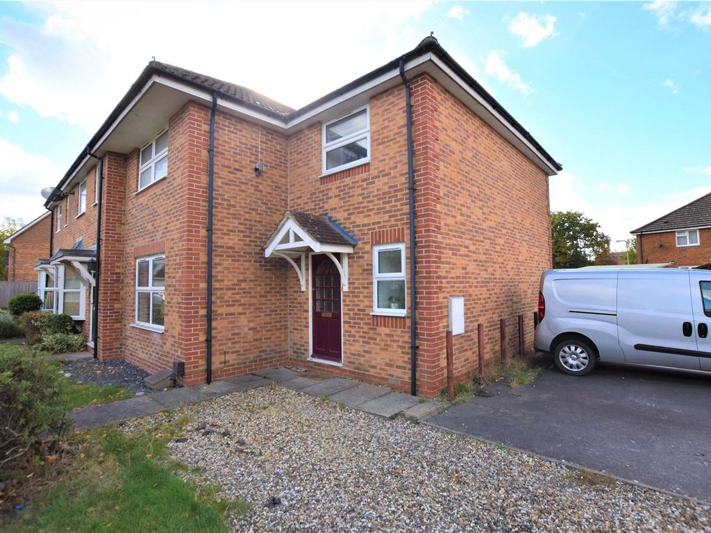 3 Bed End Terrace House For Sale In Itchen Court Didcot Oxfordshire