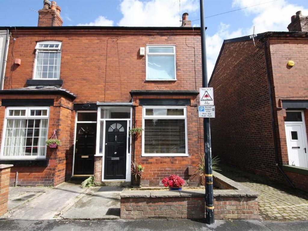 2 bed end terrace house to rent in Harley Road, Sale, Cheshire M33, £1,100 pcm - Zoopla