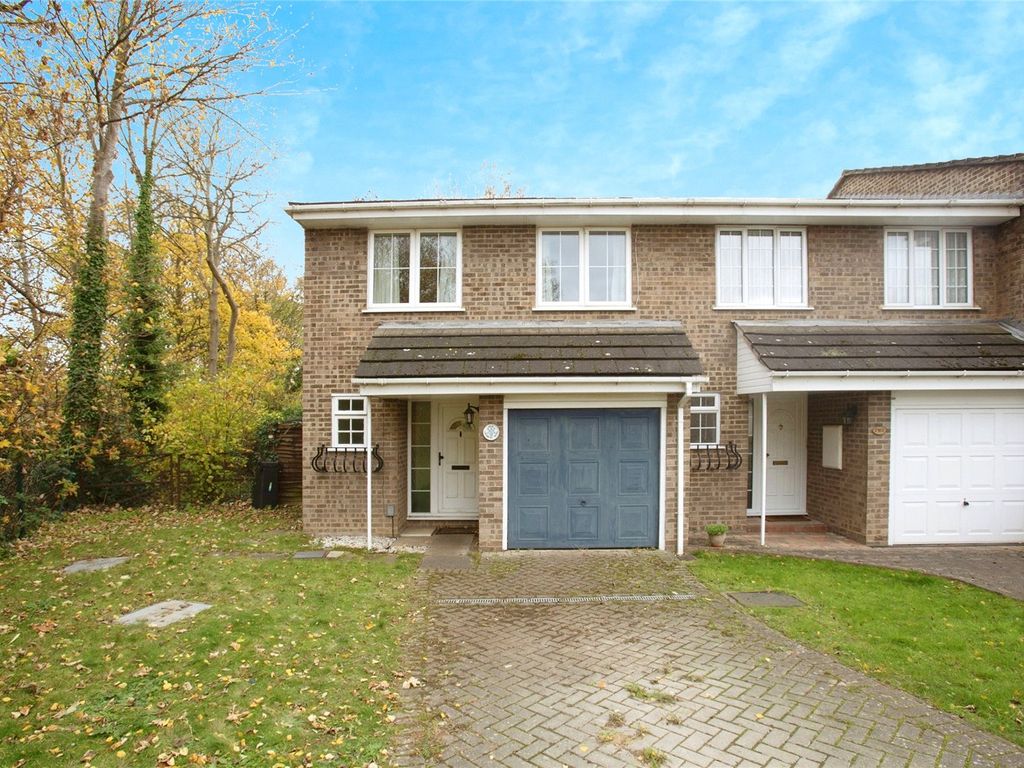4 Bed End Terrace House For Sale In Aldbury Mews Edmonton N9 £550 000