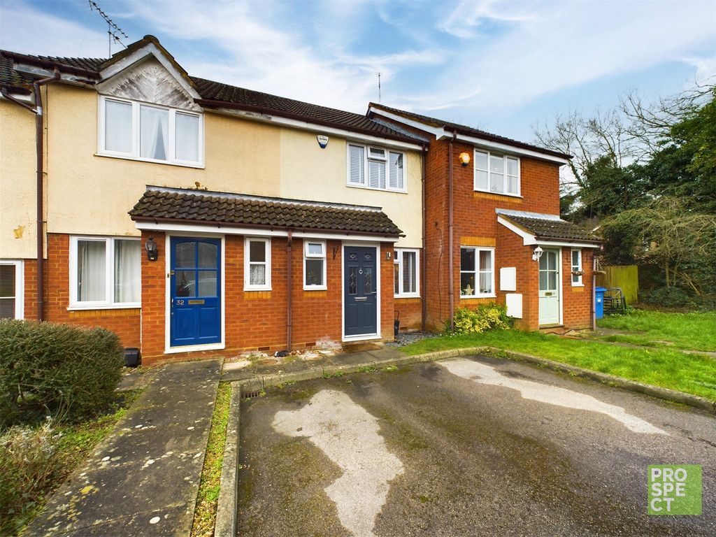 2 bed terraced house for sale in Dunford Place, Binfield, Bracknell ...