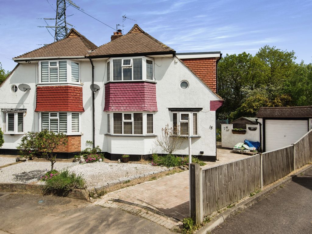 3 Bed Semi Detached House For Sale In Burford Road Worcester Park Kt4