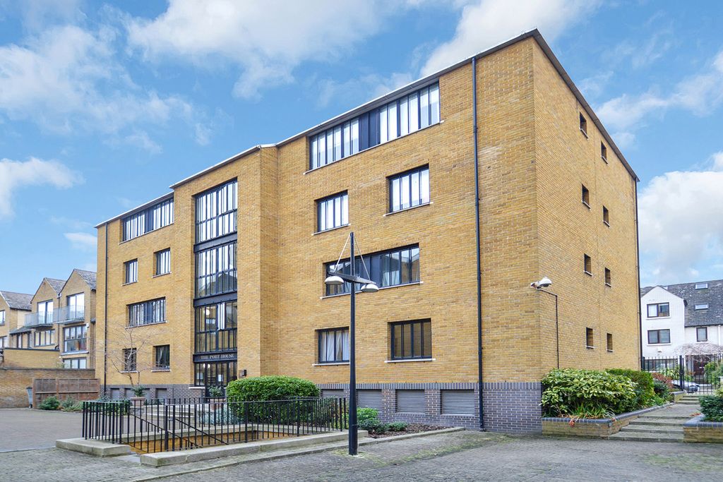 2 bed flat for sale in Burrells Wharf Square, London E14 - Zoopla