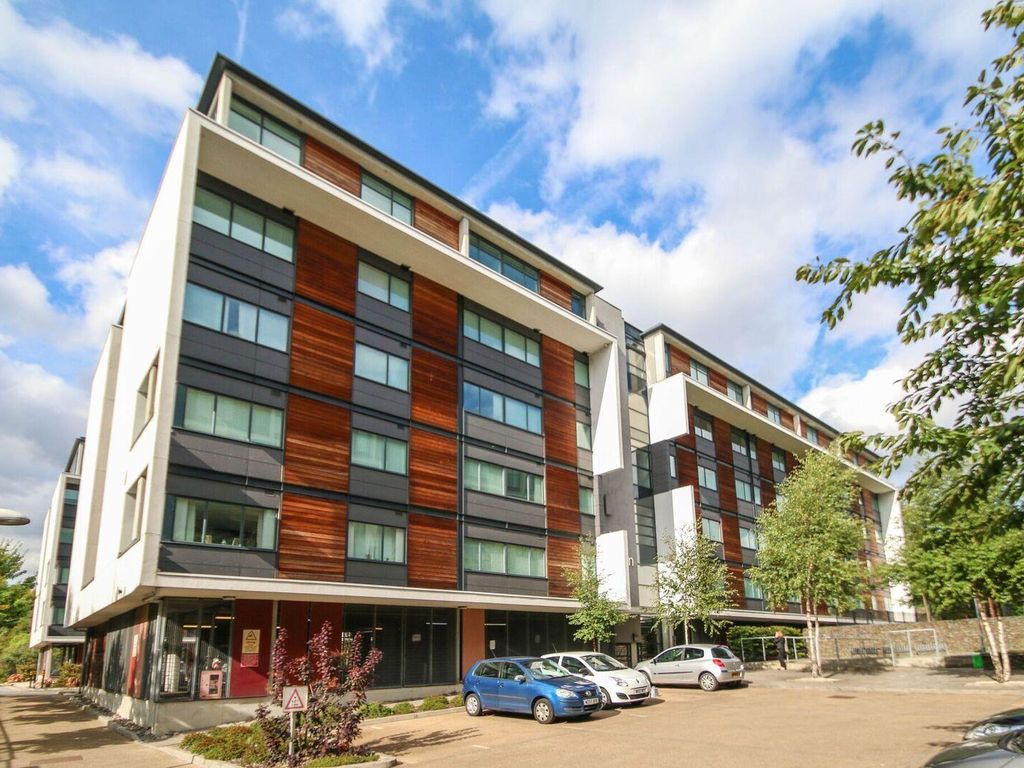 1 bed flat to rent in Lexington Court, Broadway, Salford M50, £925 pcm ...