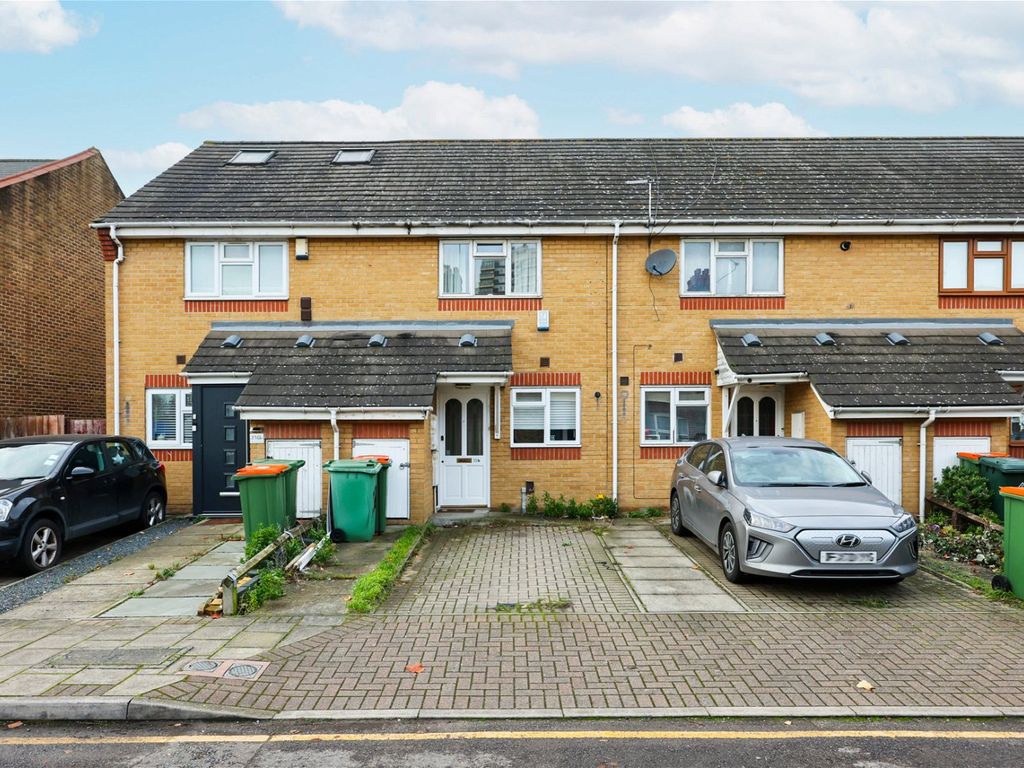 2 bed terraced house for sale in Silverland Street, London E16, £ ...