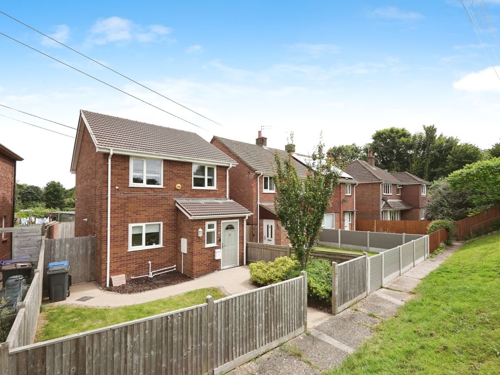 3 bed detached house for sale in Valley View, Wigmore Lane, Eythorne ...