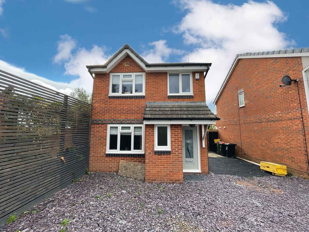 3 bed detached house for sale in Sixfields, Cleveleys FY5, £225,000 ...