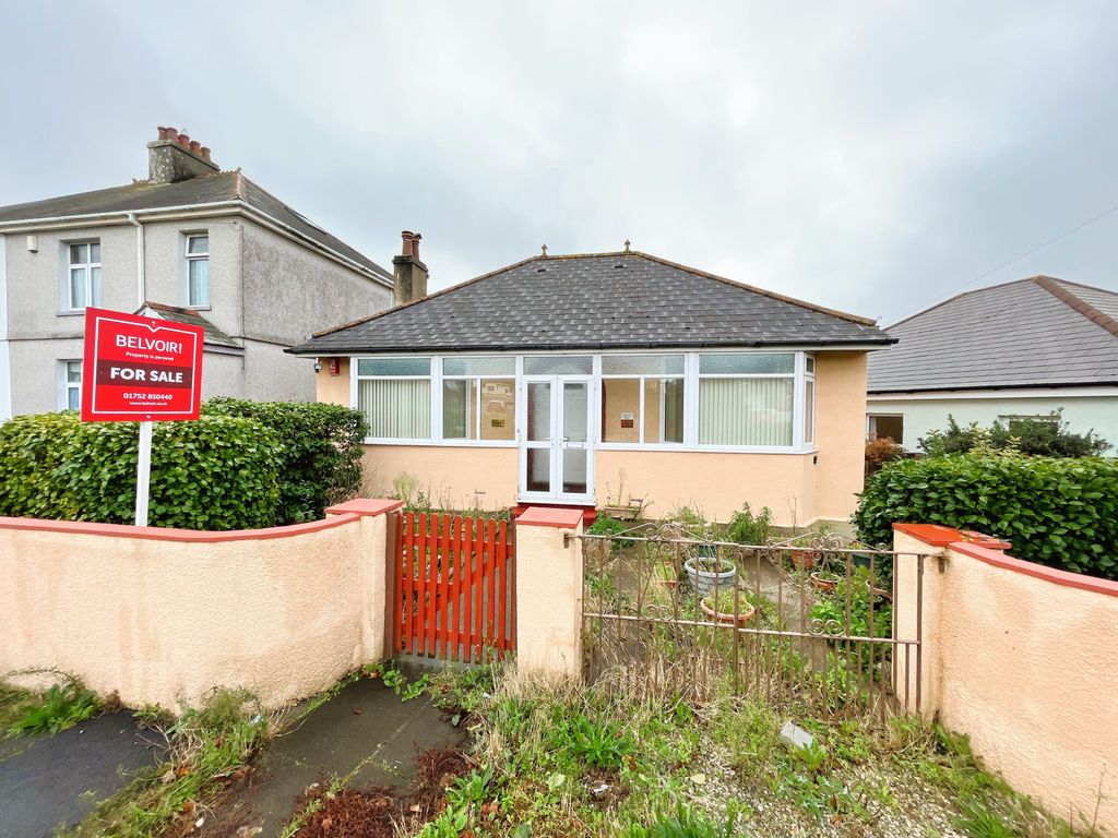 2 Bed Detached Bungalow For Sale In Callington Road Saltash Pl12 £