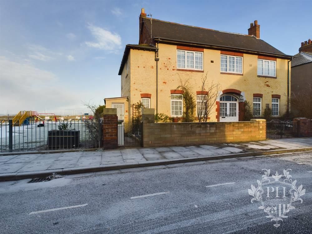 4 bed detached house for sale in High Street West, Redcar TS10, £ ...