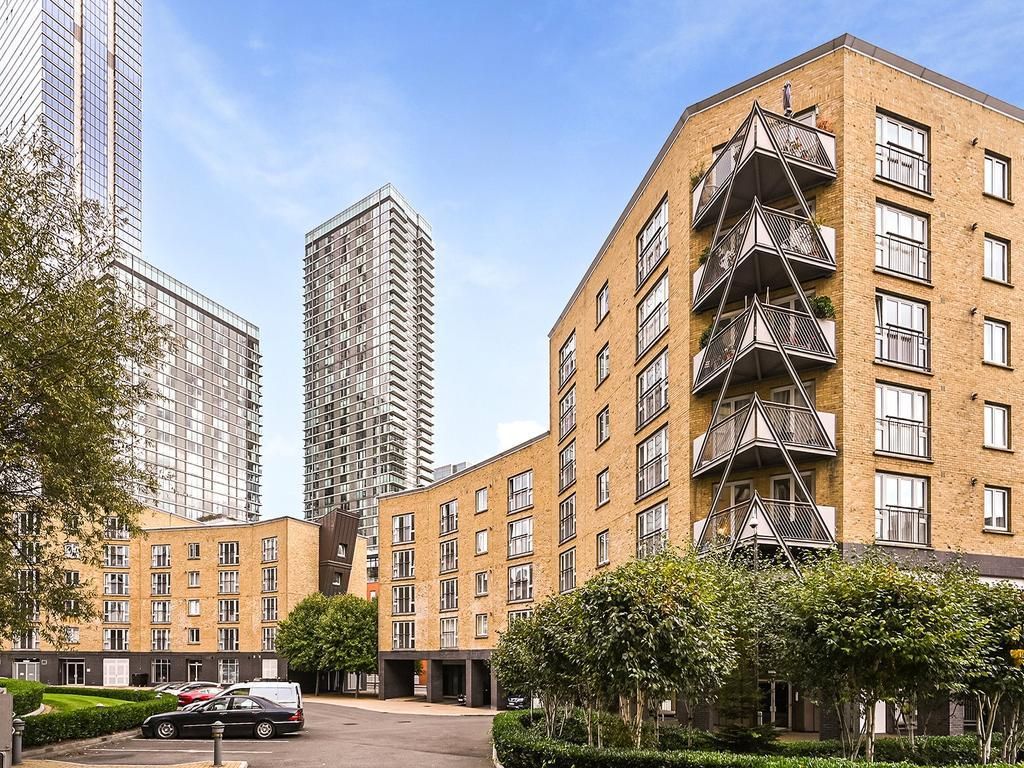1 bed flat to rent in Franklin Building, 10 Westferry Road, Canary ...