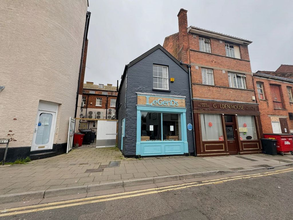 Retail premises for sale in Clare Street, Bridgwater TA6, £140,000 - Zoopla