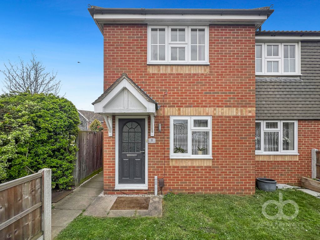 2 bed maisonette for sale in Dudley Close, Chafford Hundred RM16, £ ...