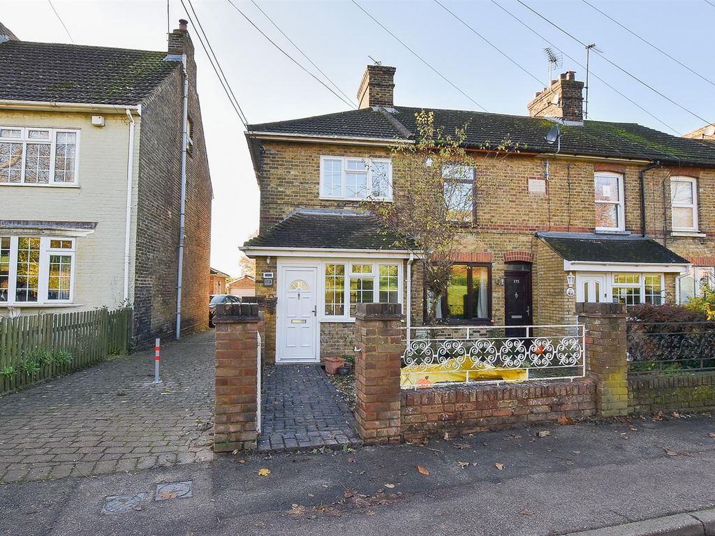2 Bed End Terrace House To Rent In Rochester Road Burham Rochester