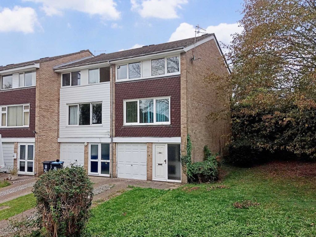 4 Bed End Terrace House For Sale In Varney Road Hemel Hempstead Hp1 £