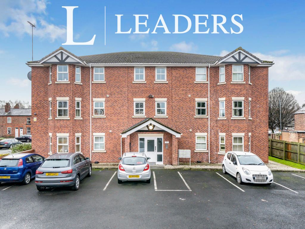 1 bed flat to rent in Alexander Place, Thelwall Lane WA4, £675 pcm - Zoopla