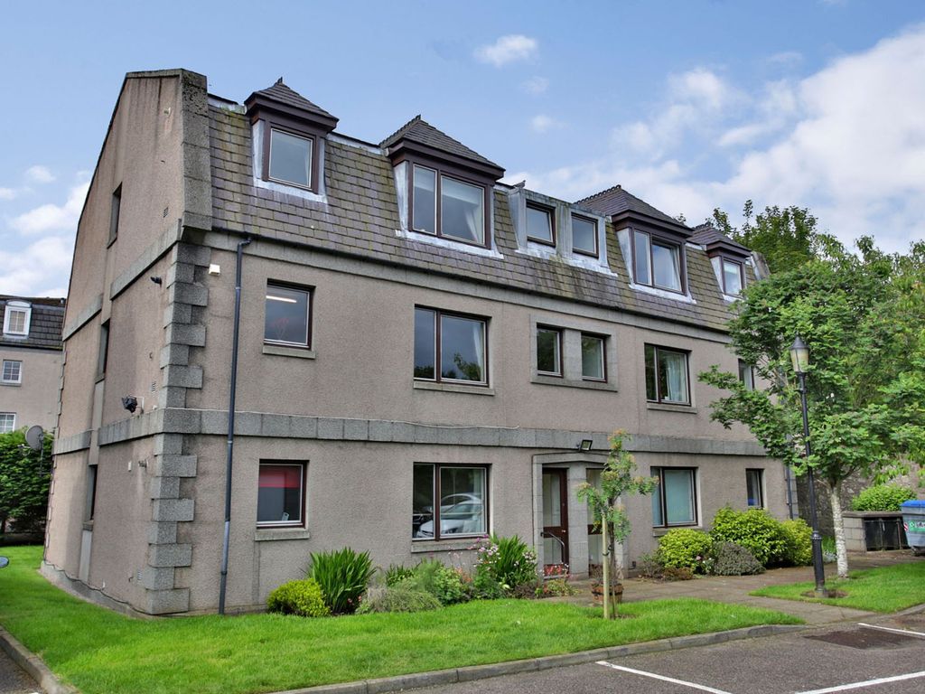 2 bed flat for sale in Hardgate, Aberdeen AB11, £117,500 - Zoopla