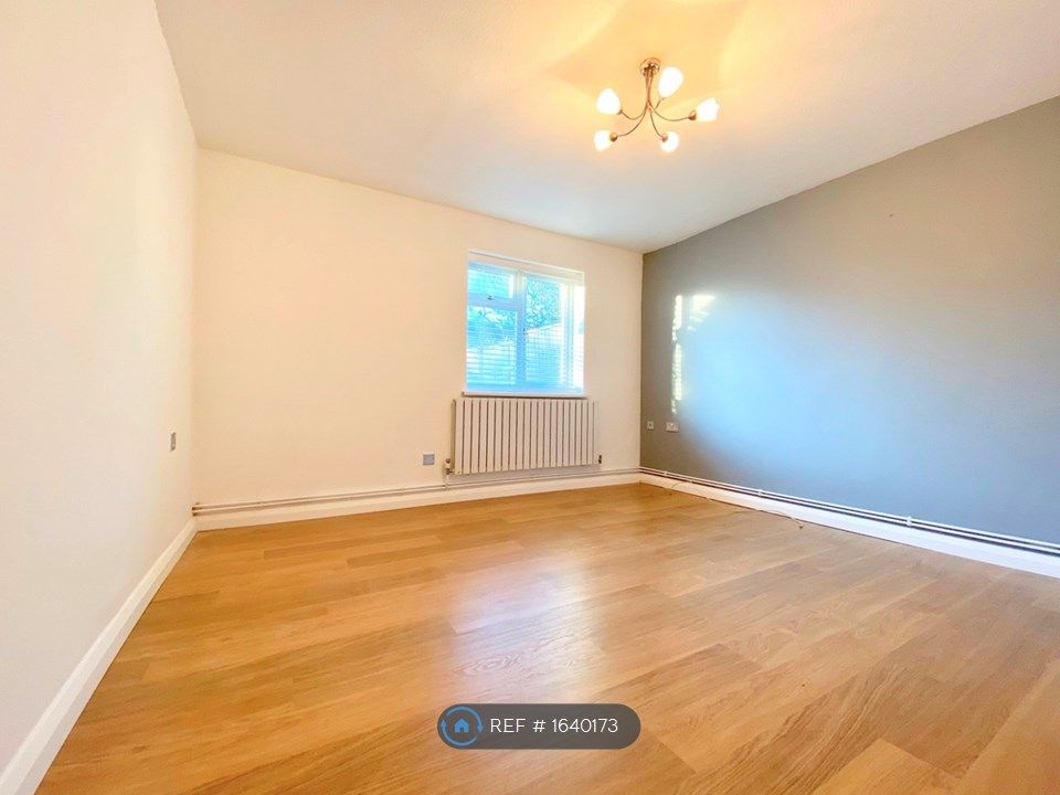 1 bed flat to rent in Redmoor Close, St. Ives PE27 - Zoopla