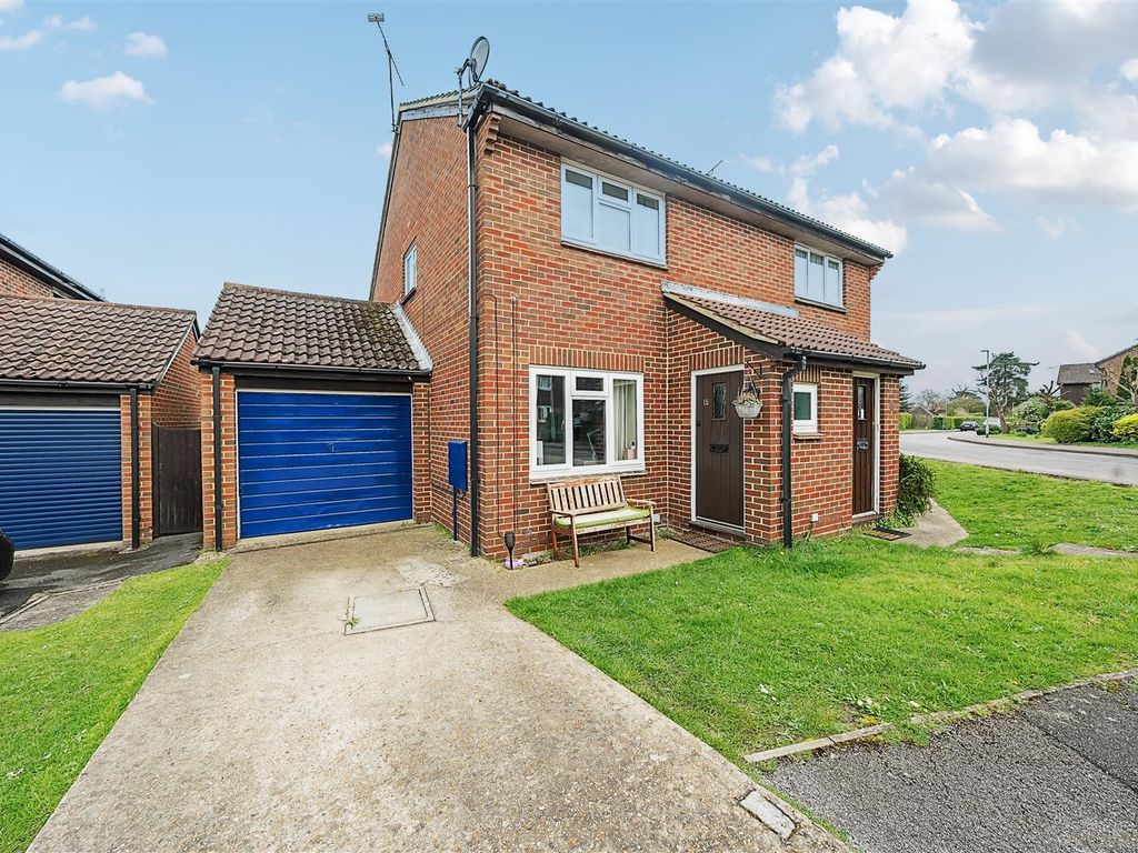 2 bed semi-detached house for sale in Topaz Close, Wokingham, Berkshire ...