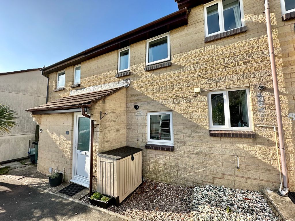 2 Bed Terraced House For Sale In Oak Close Kingsteignton Newton Abbot