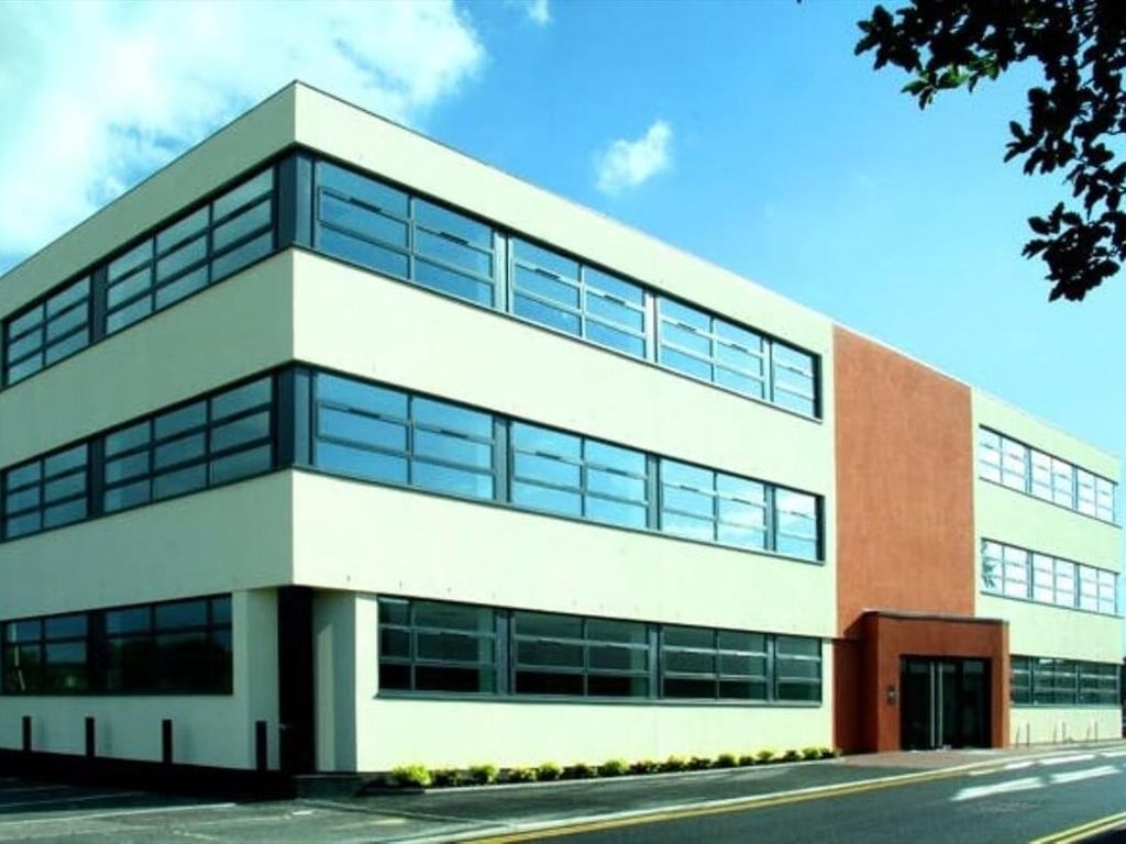 Serviced office to let in Easthampstead Road, Premier Gate, Bracknell ...