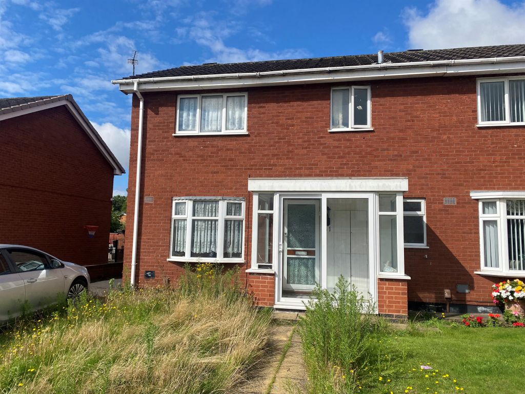 3 Bed Semi Detached House For Sale In St Lukes Road Wednesbury Ws10