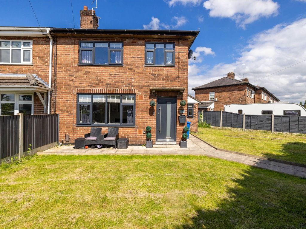 3 Bed Semi Detached House For Sale In Lathom Avenue Warrington Wa2 £