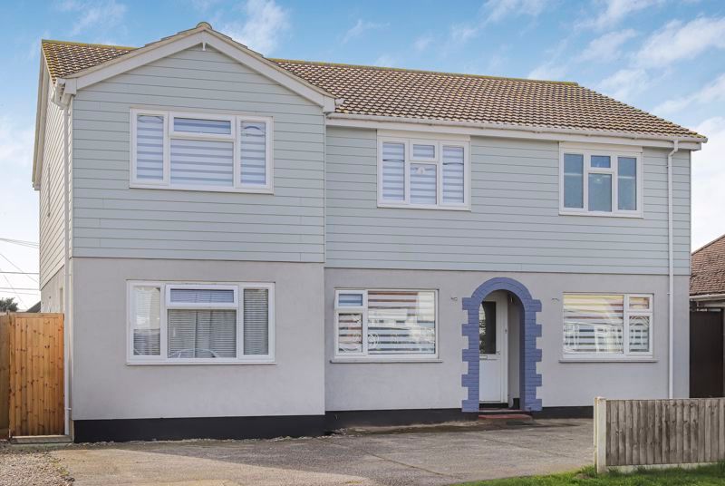 6 Bed Detached House For Sale In King Henry Drive Rochford Ss4 £