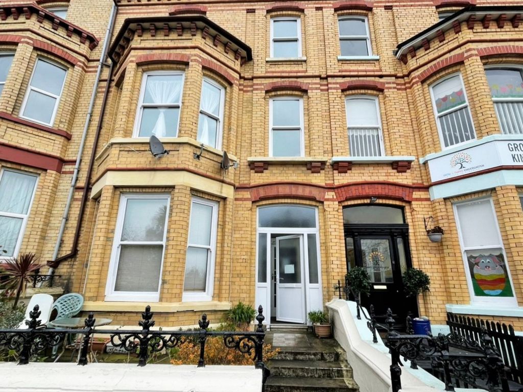 1 bed flat to rent in Apt. 5, 25 Hutchinson Square, Douglas IM2, £725 pcm - Zoopla