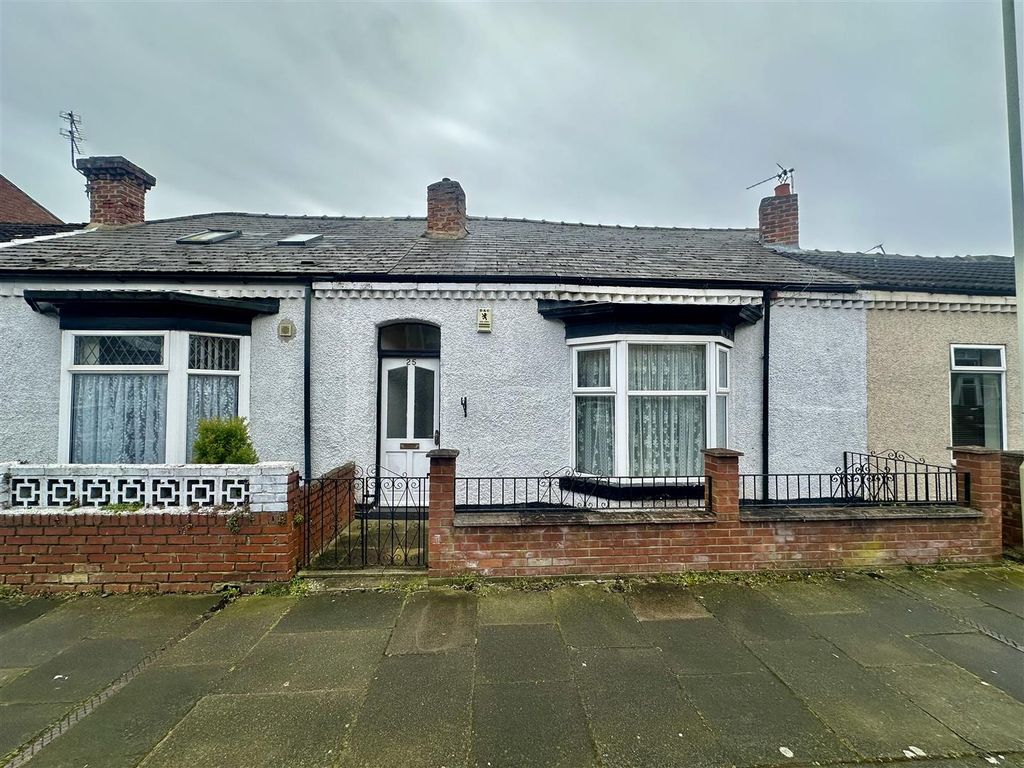 2 bed terraced bungalow for sale in Lowson Street, Darlington DL3, £90,000 - Zoopla