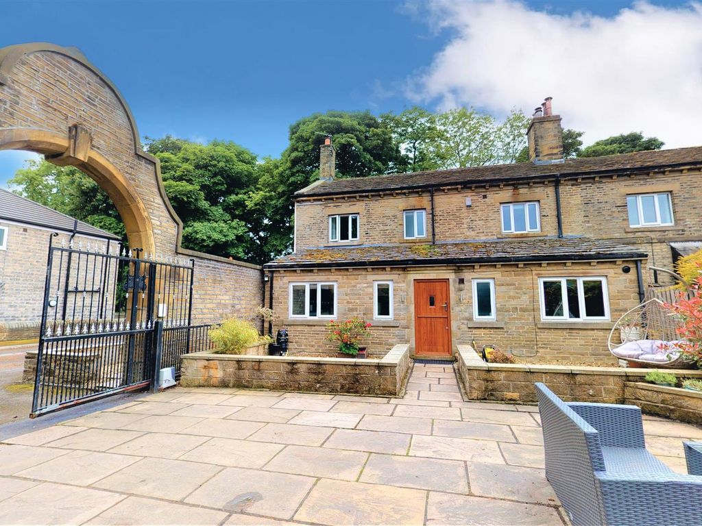 4 bed semi-detached house for sale in Hall Lane, Northowram, Halifax ...