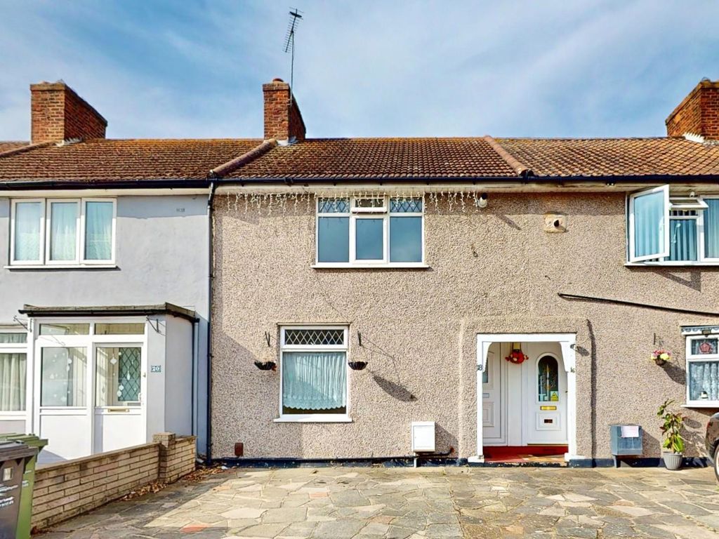 2 Bed Terraced House For Sale In Ivyhouse Road Dagenham Rm9 £325 000