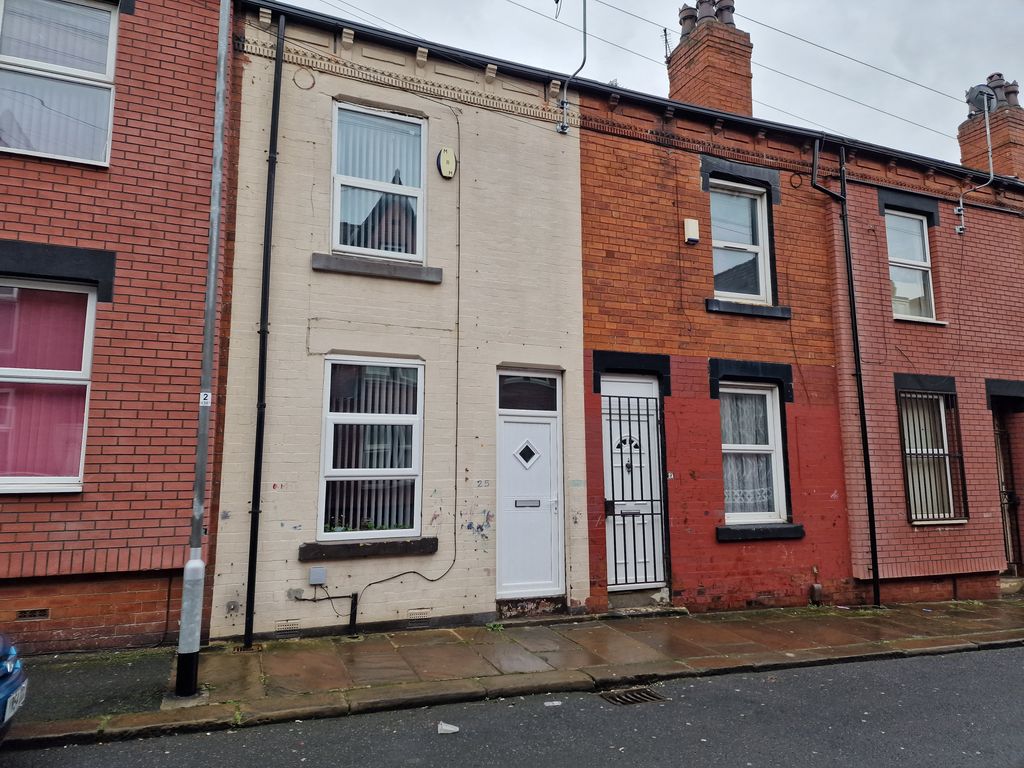 3 Bed Terraced House For Sale In Nowell Place Leeds West Yorkshire