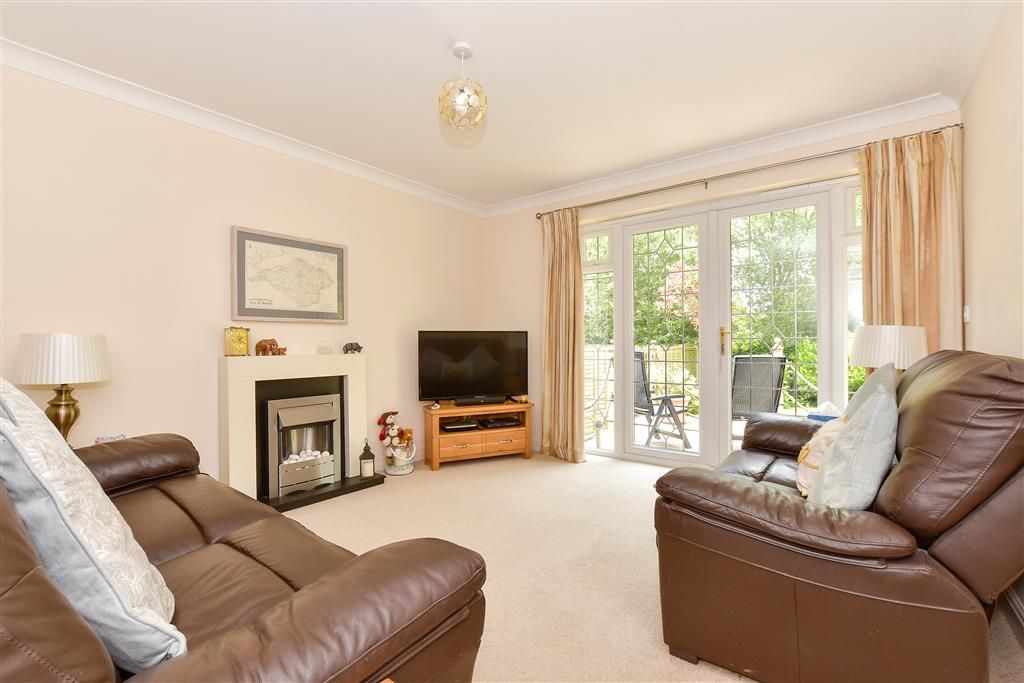 3 bed chalet for sale in Ventnor Road, Sandown, Isle Of Wight PO36, £ ...