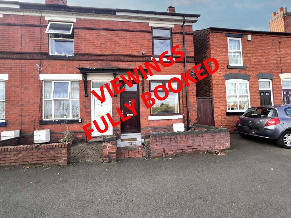 2 bed terraced house for sale in The Crescent, Willenhall WV13, £125,000 - Zoopla
