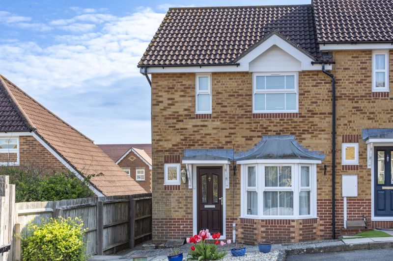 2 Bed End Terrace House For Sale In New Barn Lane Ridgewood Uckfield