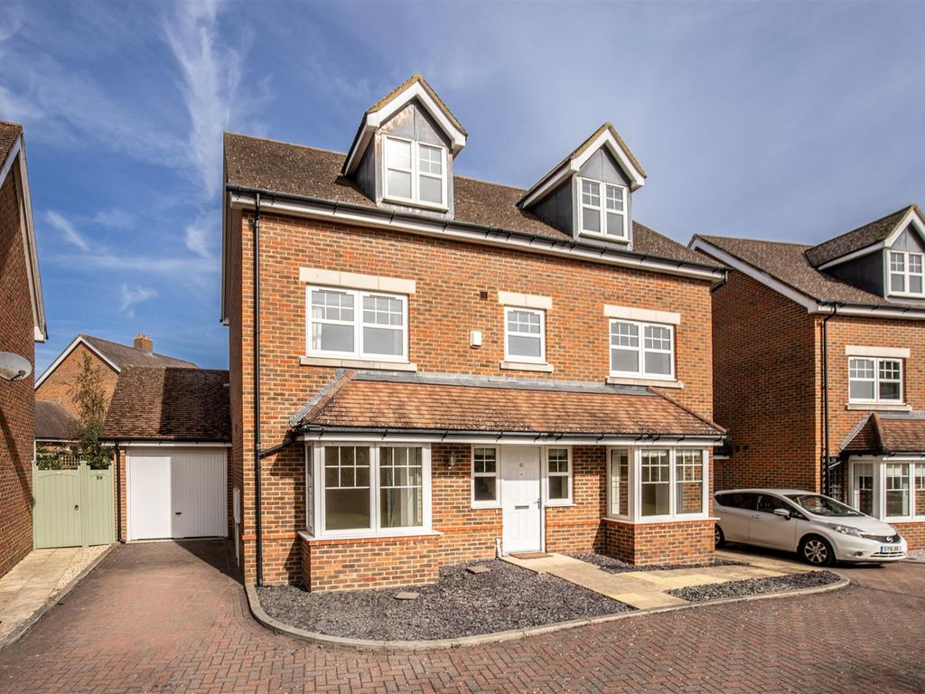 5 Bed Detached House For Sale In Ashengate Way Five Ash Down Uckfield
